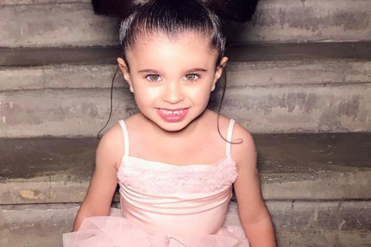 Mia Alfalo. 5-latka z najpiękniejszymi włosami na świecie | MamaDu.pl